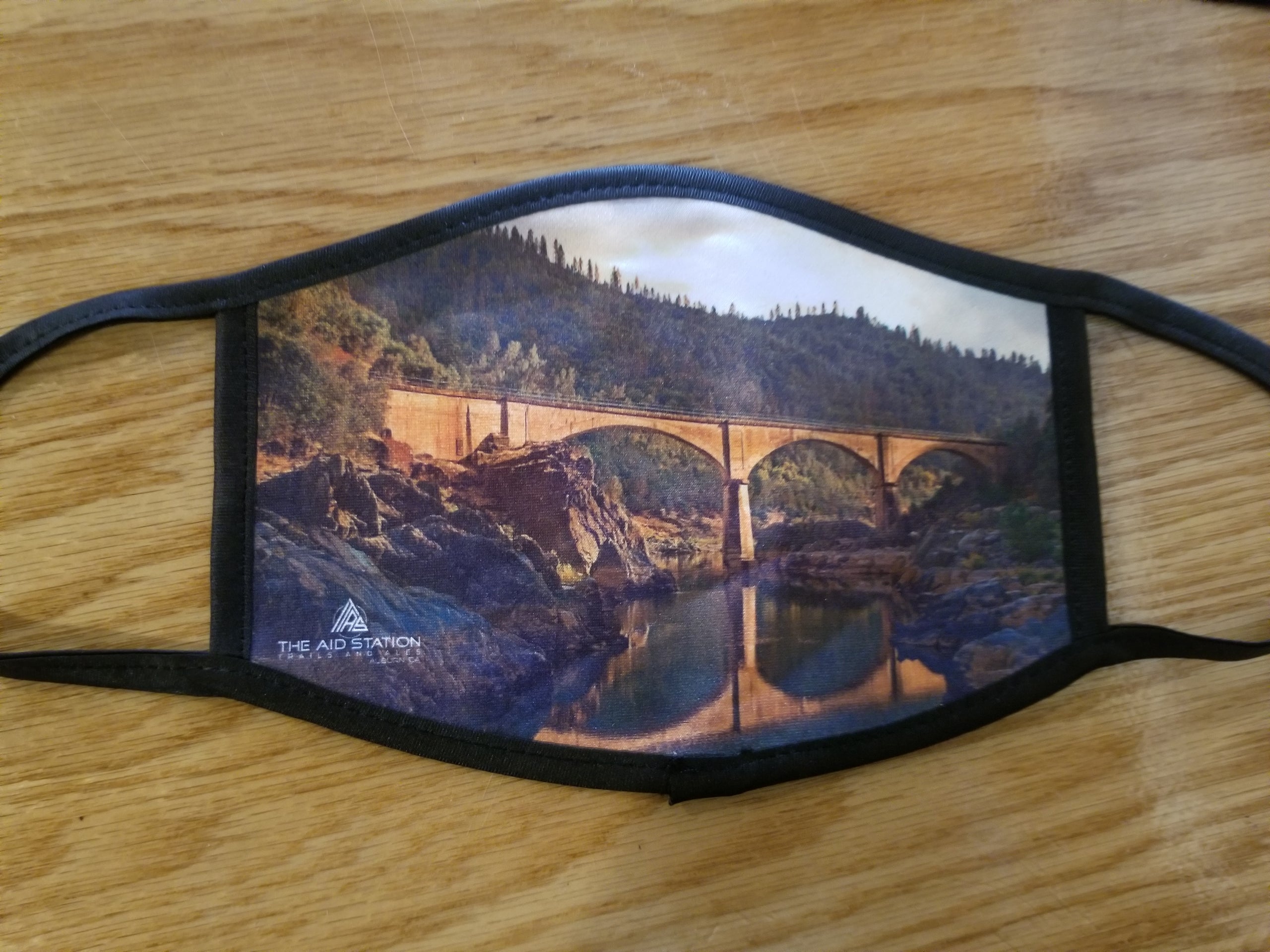 No Hands Bridge Mask | The Aid Station